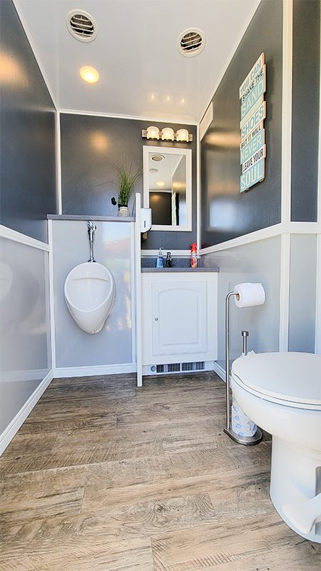 4 Stall Trailers | Jones Luxury Portable Restrooms
